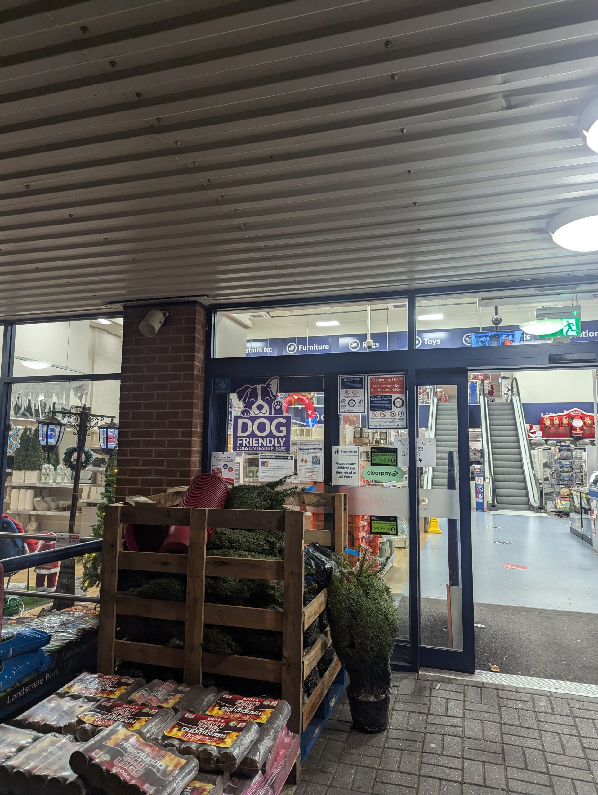 Dog Friendly Shops In The UK - UK Pet Guide